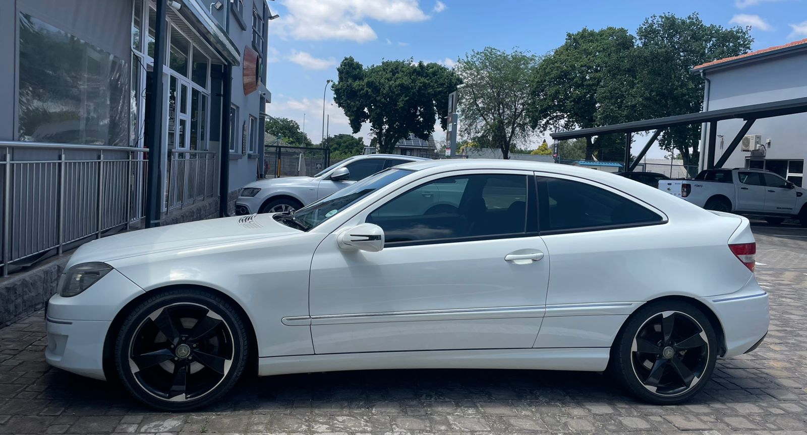 Spannende Mercedes Clc 200 Fotosnull
